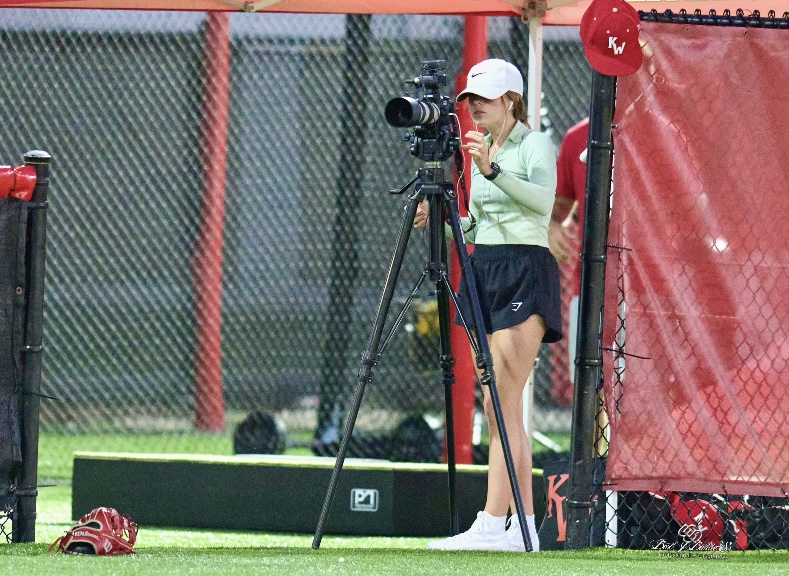 Hall does it all! – The Snapper
